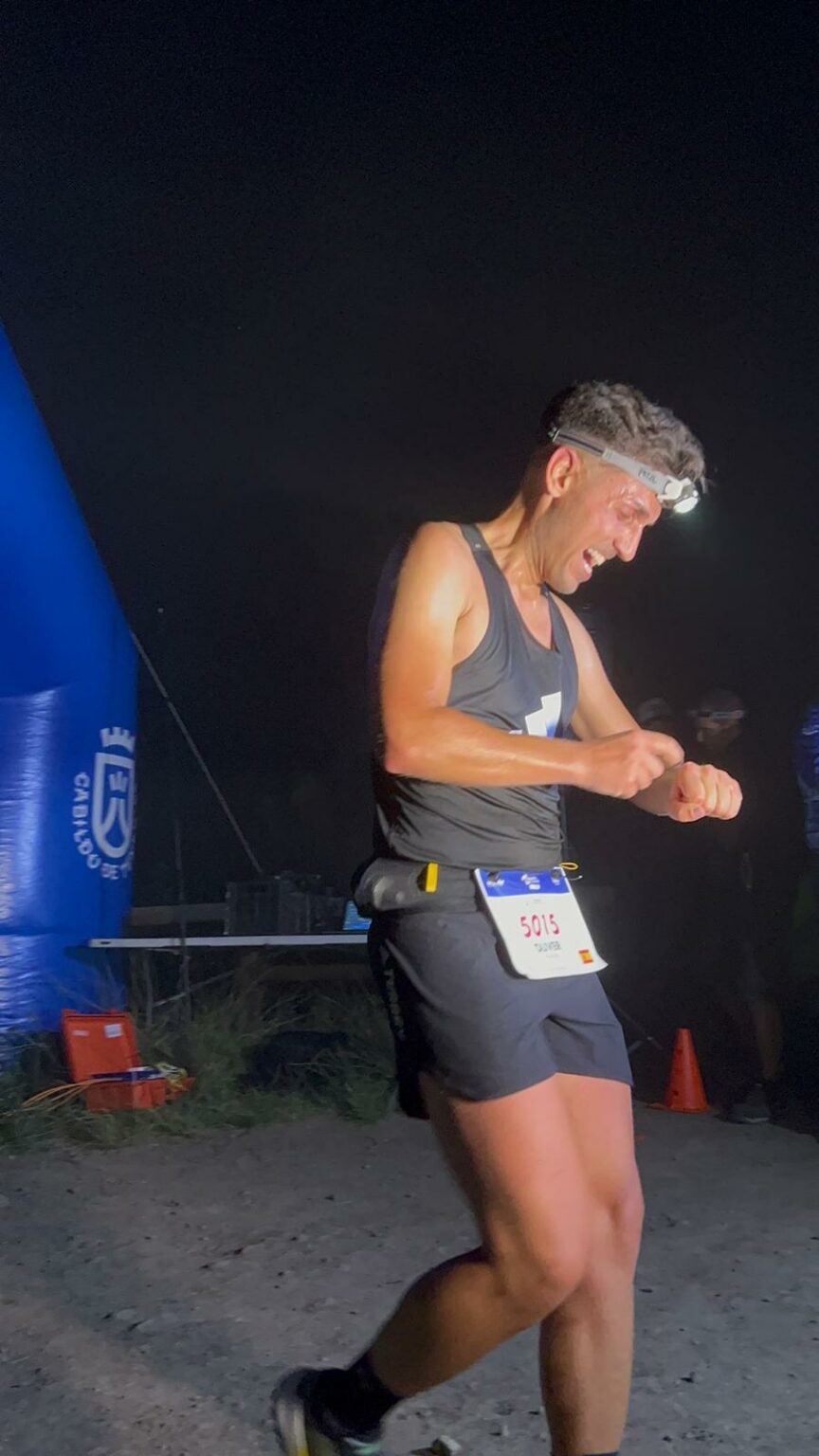 Álvaro Escuela Perdomo y Mireia Pons Torres ganan la carrera vertical ...